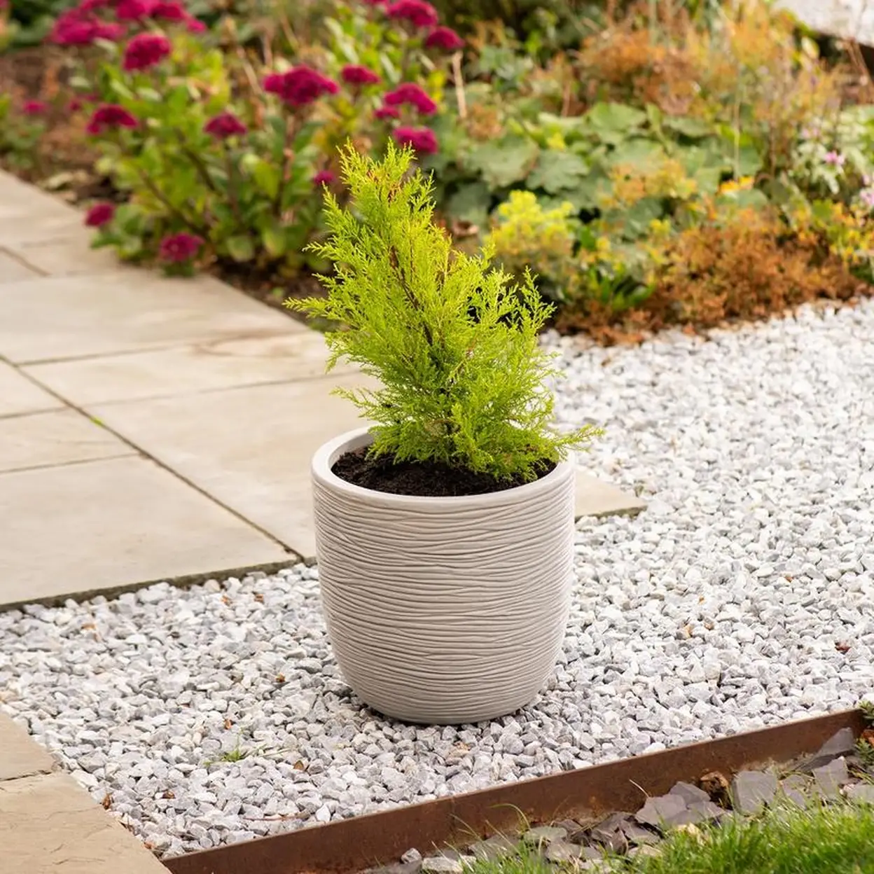 Strata Amalfi Planter Round Small D:35 x H:34cm Stone | Garden Decor ...
